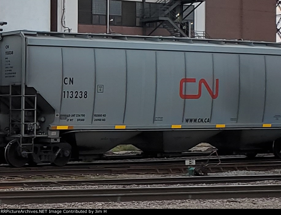 CN 113238